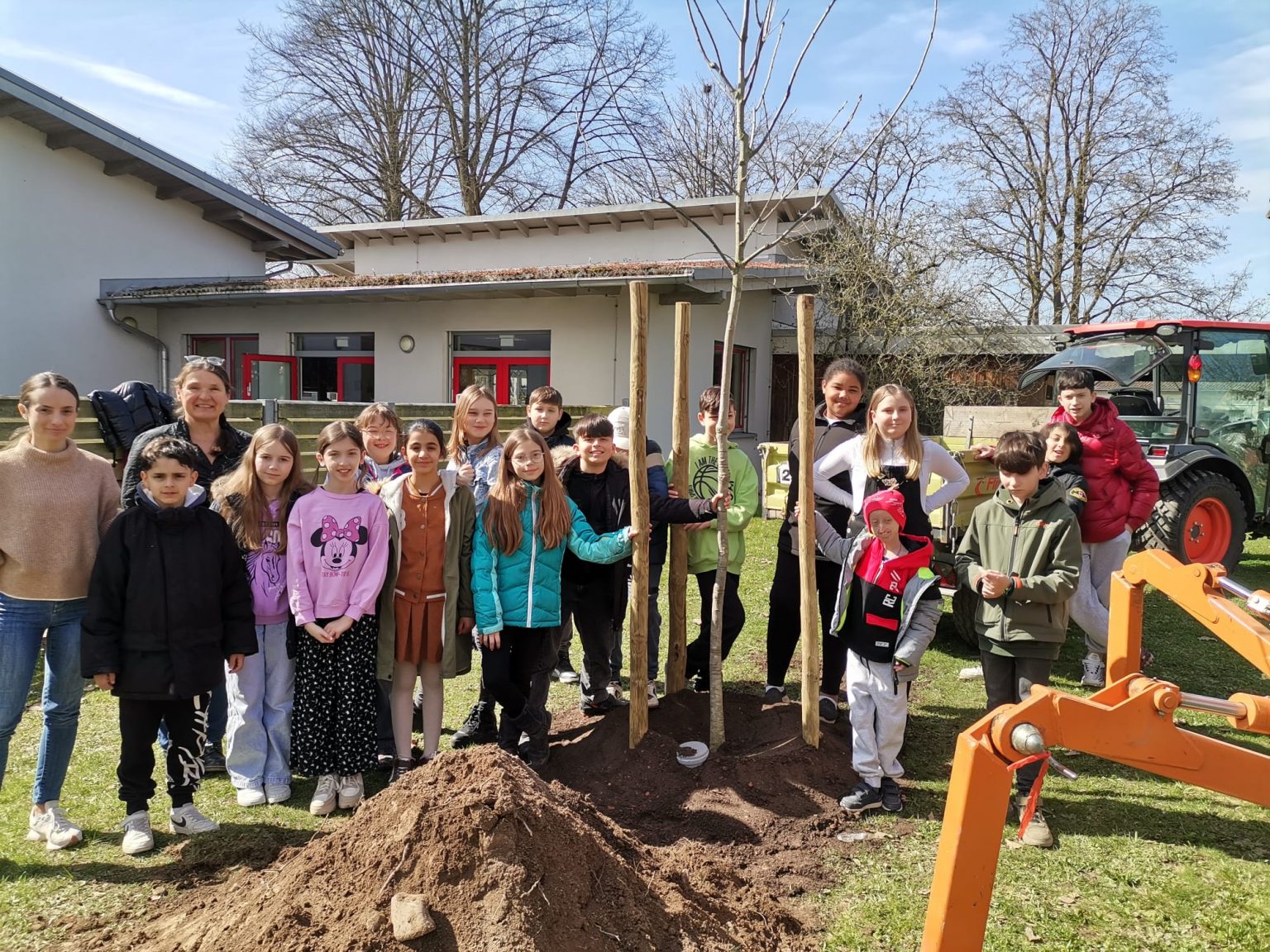 Baumpflanzaktion „Baum des Jahres 2025“ – Theodor-Frank-Schule Teningen